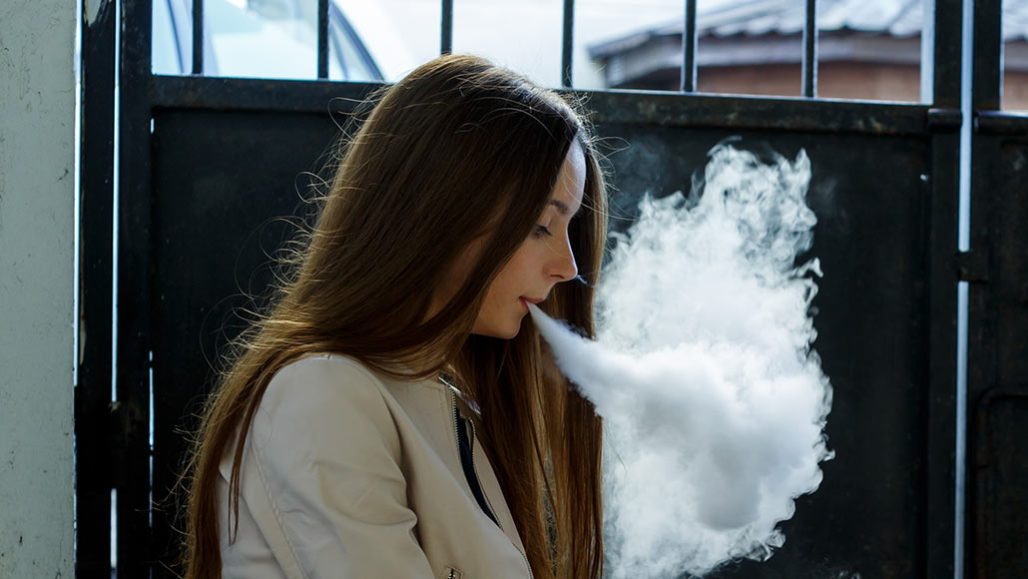 Teen Vaping: What You Need to Know - StrugglingTeens